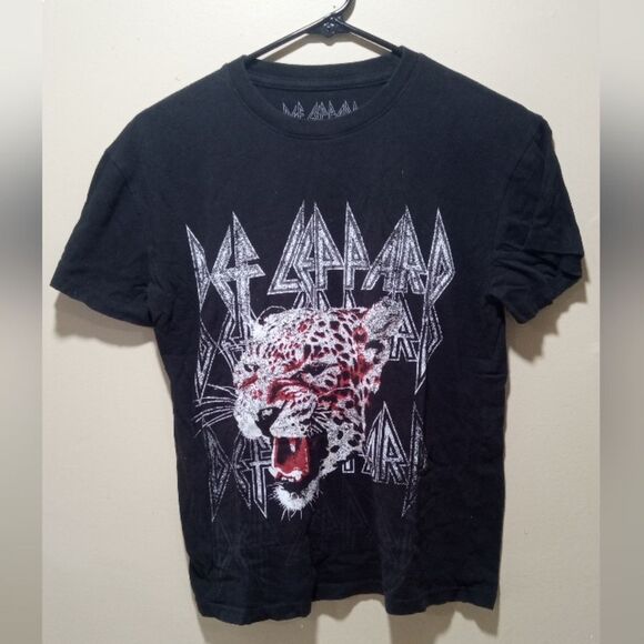 Tops | Def Leppard Black Band Short Sleeve Tee Shirt Tiger Graphic Logo ...